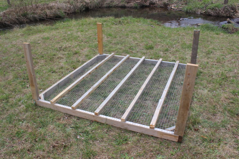 ChickShaw - A Mobile Chicken Coop One Person Can Easily Move - Abundant ...
