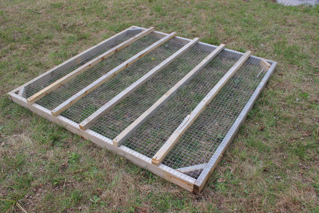 ChickShaw - A Mobile Chicken Coop One Person Can Easily Move - Abundant ...